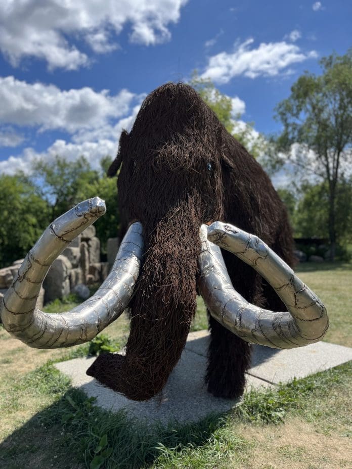 Day Trip: Big Stone Mini Golf | Minnetrista, MN