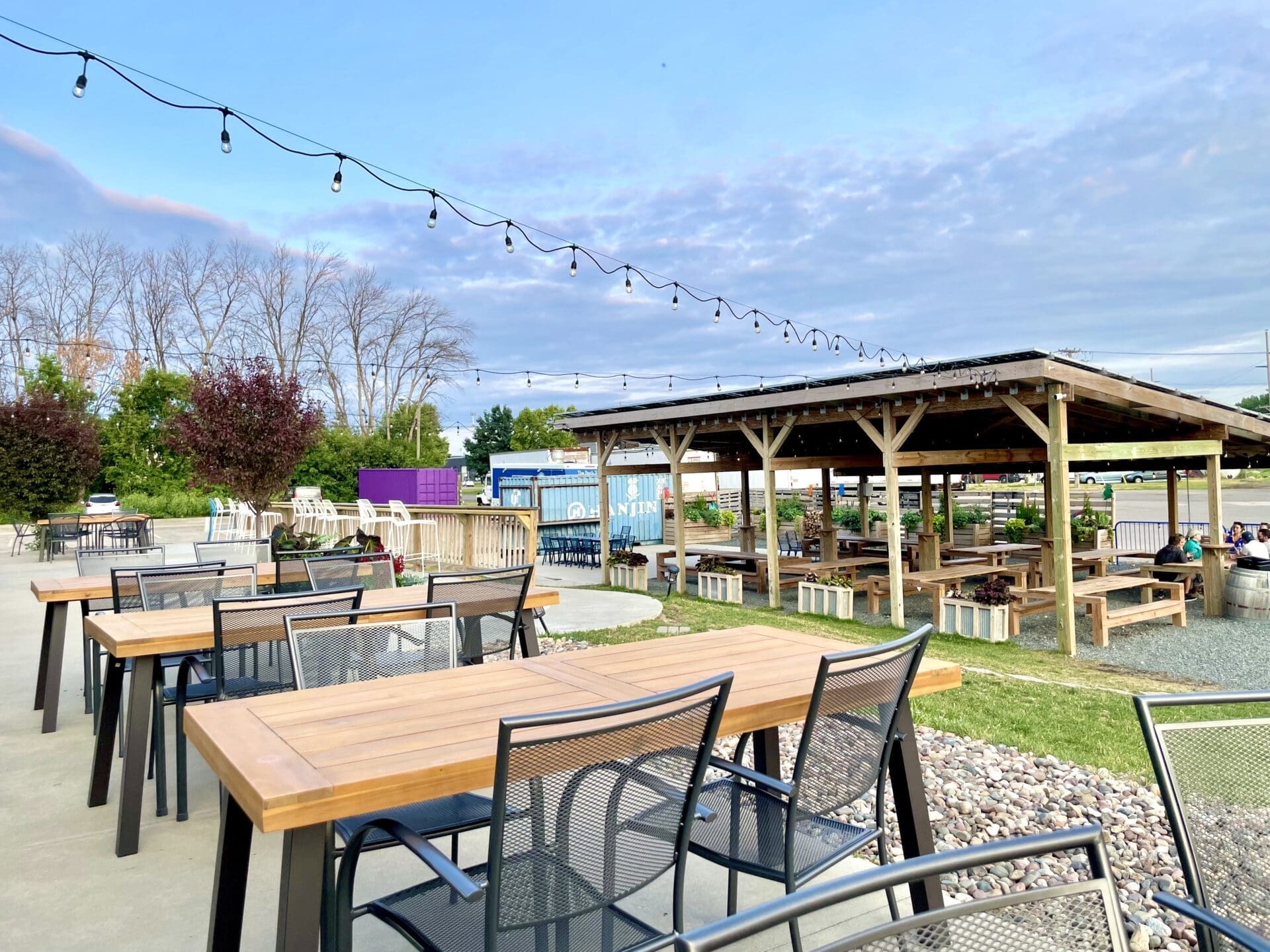 Rochester MN Guide to Patios and Outdoor Dining
