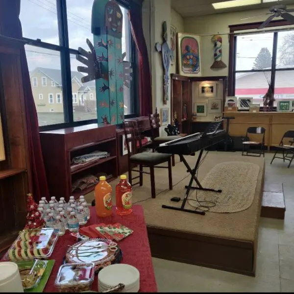 10 Rochester Area Open Mics for Music and Comedy