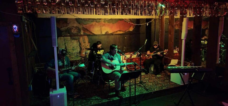 7 Rochester Area Open Mics for Music and Comedy