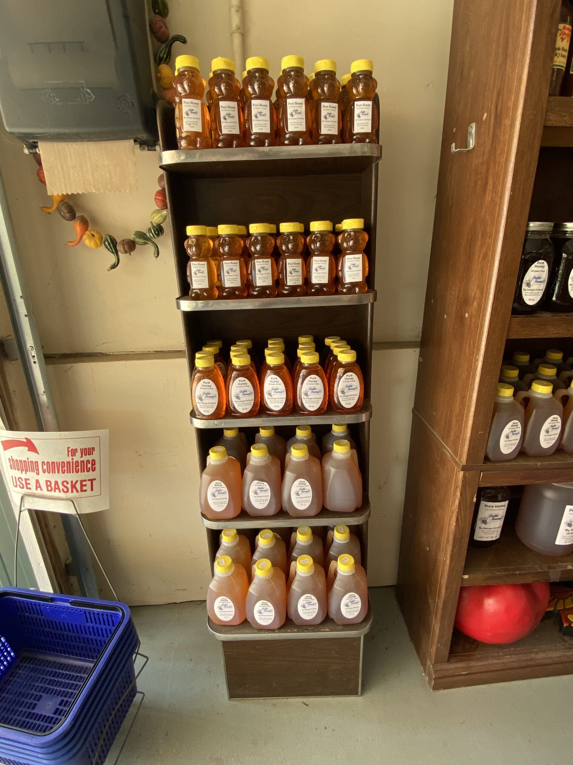 Rochester's Sweet Neighbor: Fresh Apples Minutes from Downtown